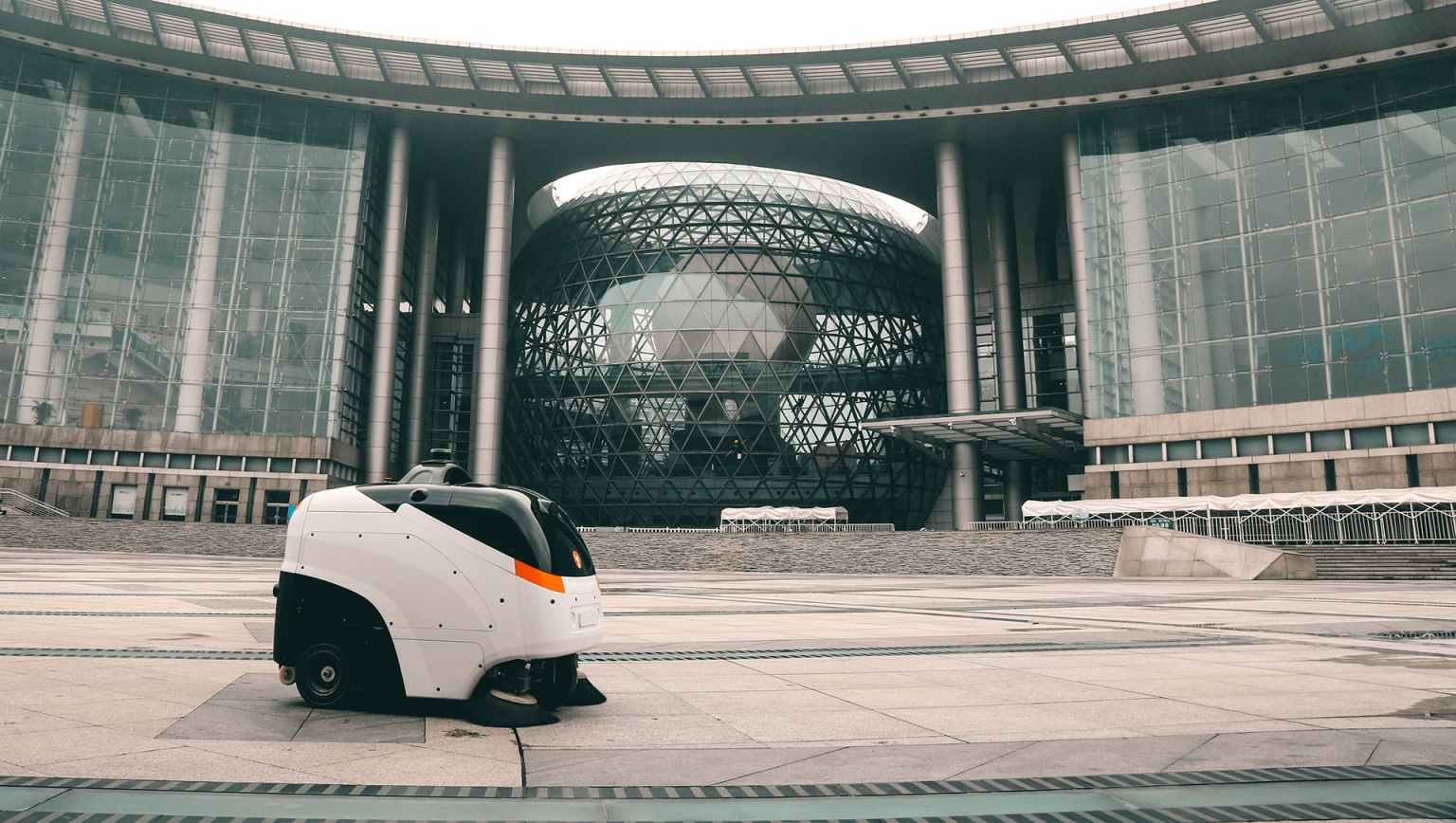 Revolutionising Your Workplace with a Commercial Floor Robot