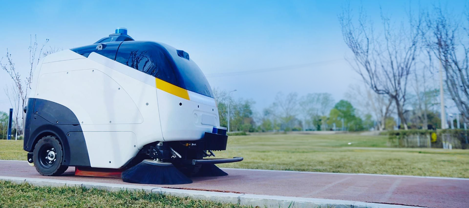 FloorBot Max 100: Advanced Commercial Floor Robot Sweeper – FloorBotics